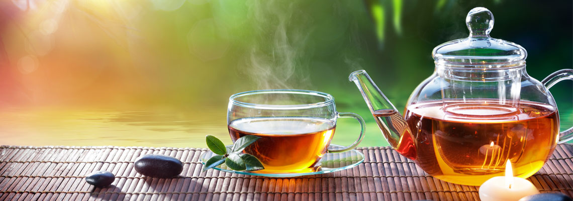 Thé : tout savoir sur cette fameuse et séculaire boisson.